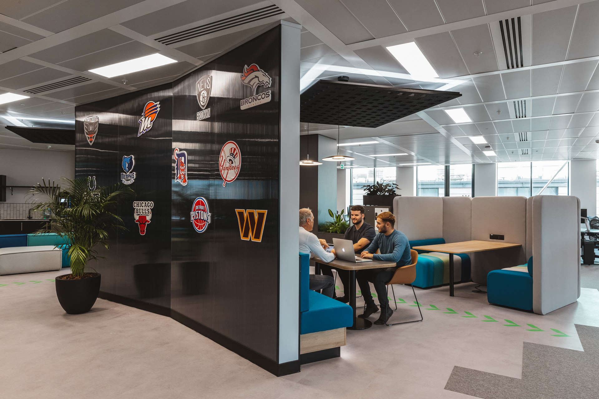 Return to office mandates: What does this mean for the workplace ...